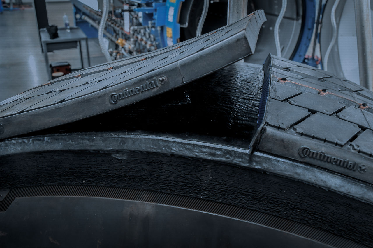 Continental Truck & Bus Tires | Commercial Tires & Retreads